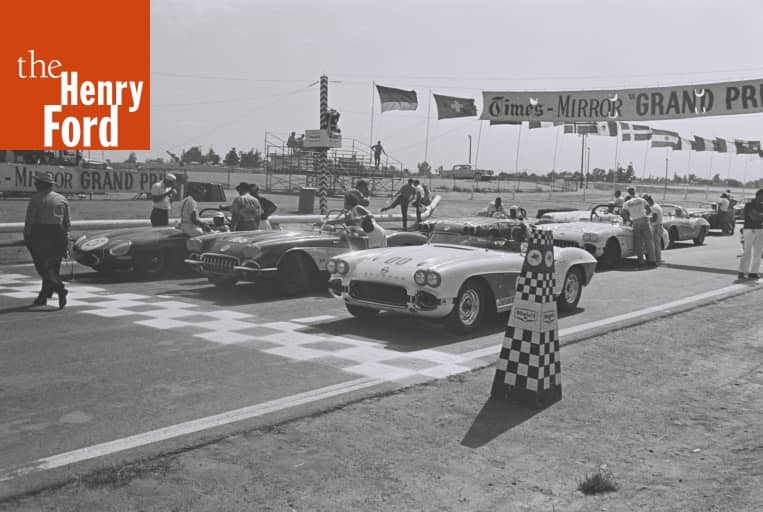 Start of the Production Sports Car Race before the 4th Annual Grand ...