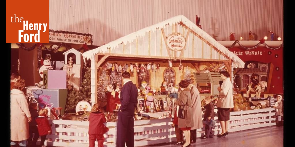 Santa's Workshop Lounge Area Display at the Ford Rotunda, Dearborn ...