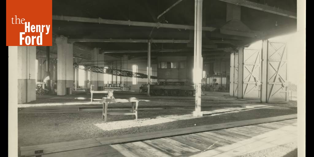 Detroit, Toledo & Ironton Railroad Roundhouse, Ironton, Ohio, 1923 ...