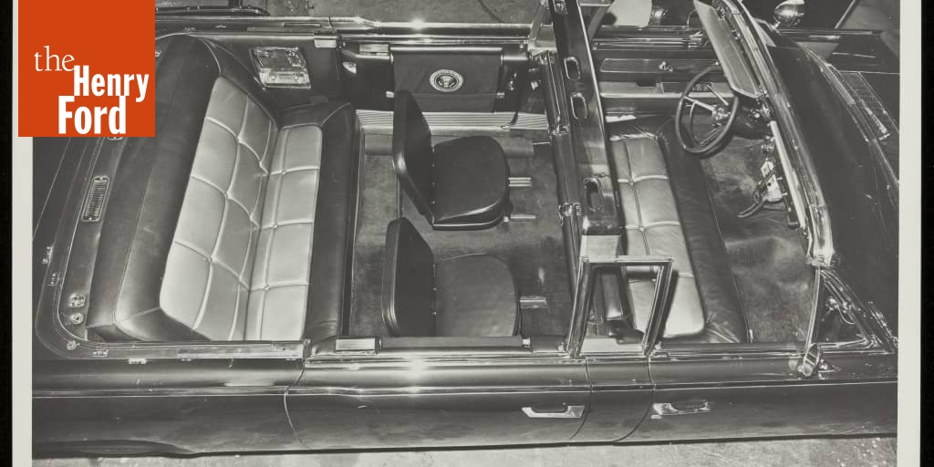 Overhead View of the 1961 Lincoln Continental Presidential Limousine ...