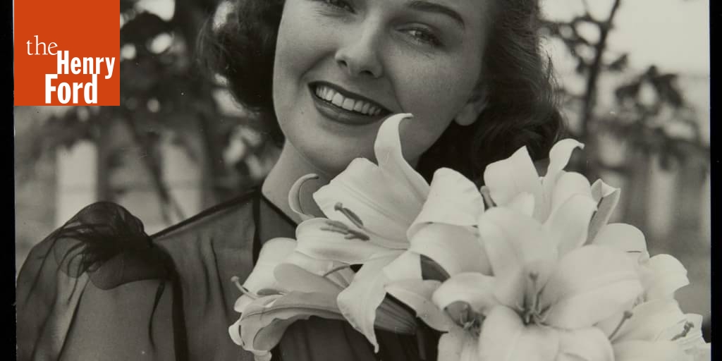"Fairest of the Fair" Woman with Flowers, Ford Exposition, New York ...