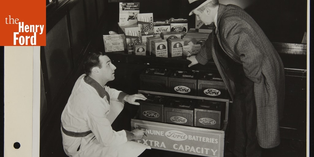 Ford Service Manager Showing Customer Ford Battery and Service Features ...