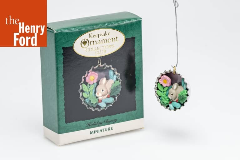 Hallmark "Holiday Bunny" Collector's Club Miniature Ornament, 1996 ...